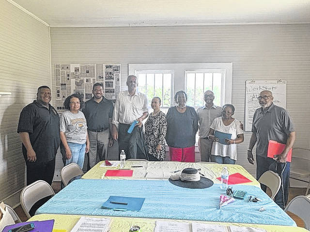 Stedman Graham lends expertise to community effort | Bladen Journal
