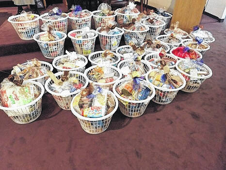Baldwin Branch lets their light shine with Thanksgiving donations ...