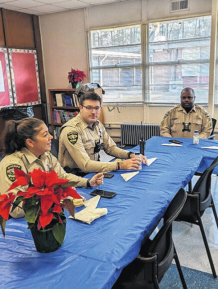 East Arcadia Elementary shows appreciation for law enforcement with ...
