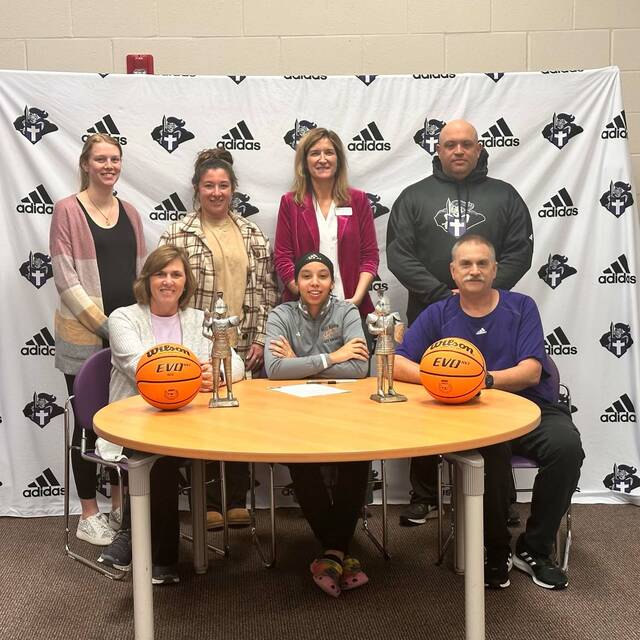 Wright signs letter of intent | Bladen Journal