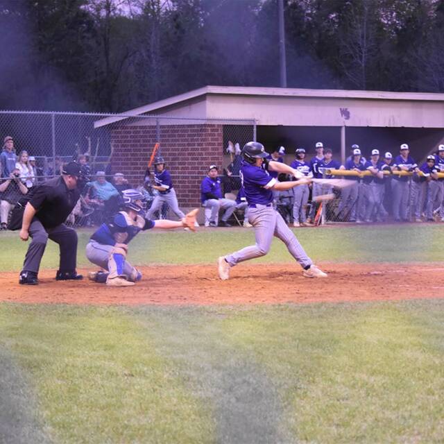 Knights baseball wins nailbiter against rivals | Bladen Journal