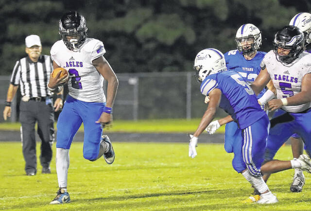 East Bladen opens football season with 18-6 win at Trask | Bladen Journal
