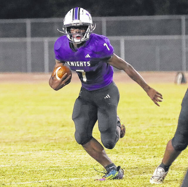 West Bladen rolls past Union 32-6 | Bladen Journal
